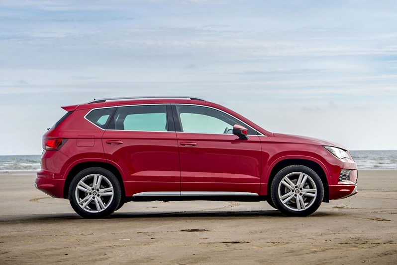 SEAT Ateca FR Black Edition revealed