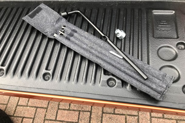 How to change a pickup wheel