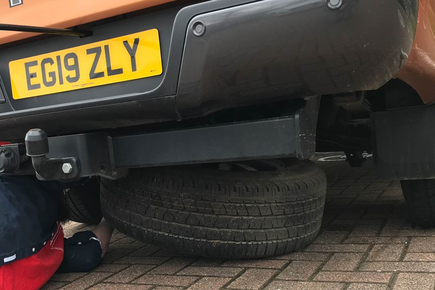 How to change a pickup wheel