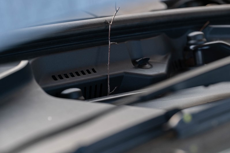 How to prepare a car for storage