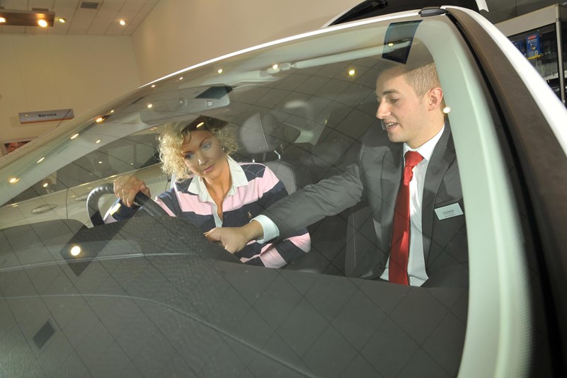 2025 VED First Year Rates: What they mean for car shoppers