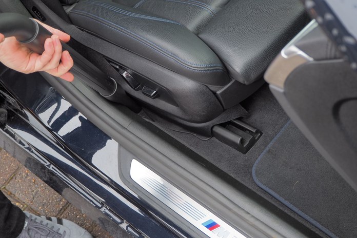 How to vacuum your car's interior