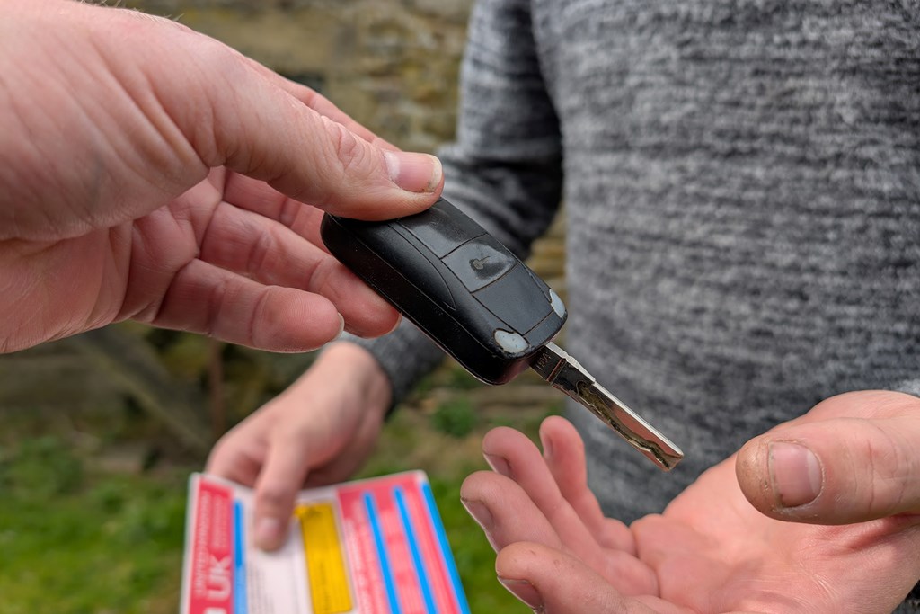 How to change ownership of a car: a simple and easy guide