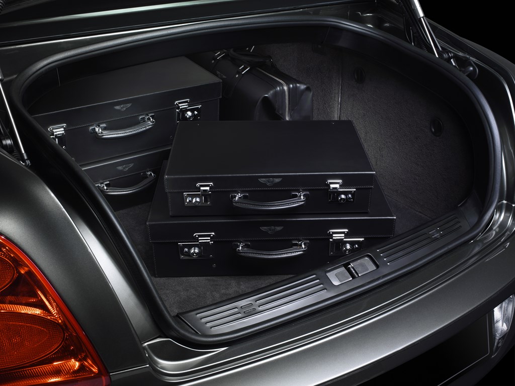 Used Bentley Continental Flying Spur Saloon (2005 - 2012) boot space ...