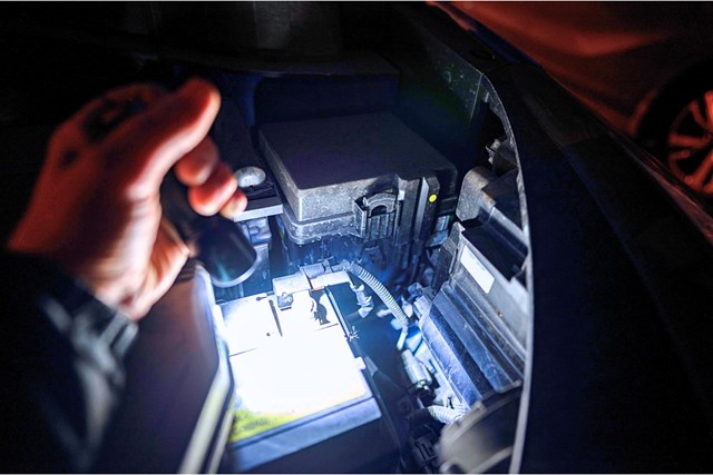 Best car torches for breakdowns, repairs and night use