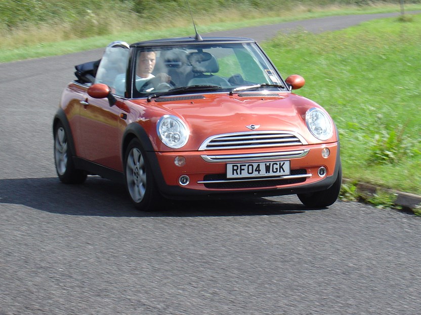 Used MINI Convertible Convertible (2004 - 2008) Review