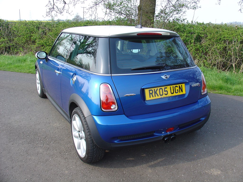 Used MINI Cooper S Hatchback (2002 - 2006) Review