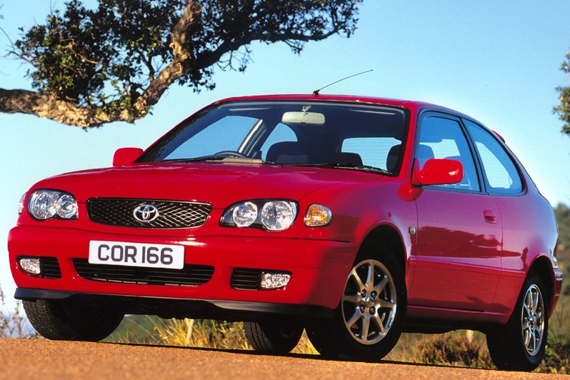 Used Toyota Corolla Hatchback (2000 - 2002) Review