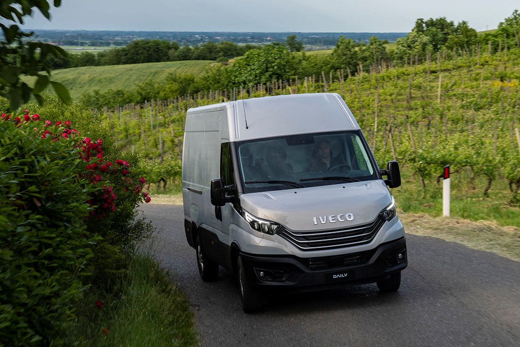 2021 Iveco Daily makes UK debut at ITT Hub commercial vehicle show