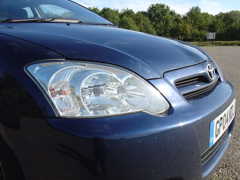 Used Toyota Corolla Hatchback (2002 - 2006) Review