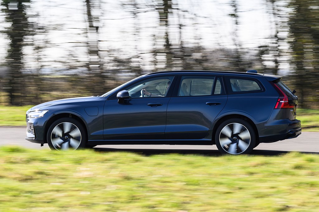 Volvo V60 (2026) boot space & practicality