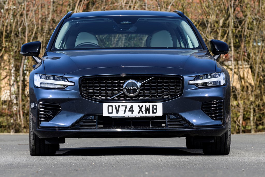 Volvo V60 Review (2025) | Hybrid-hero estate returns