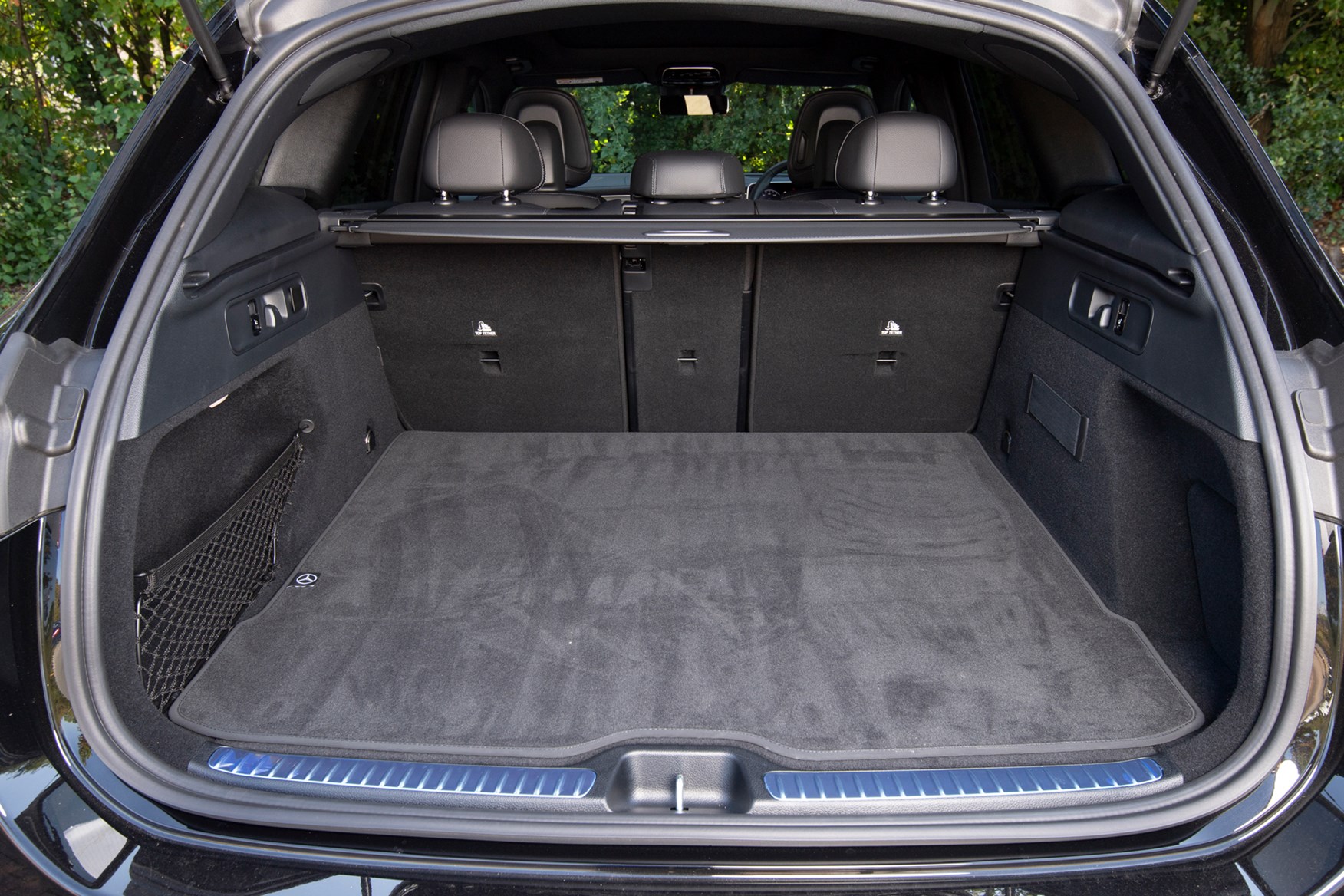 Mercedes-Benz GLC (2025) boot space & practicality