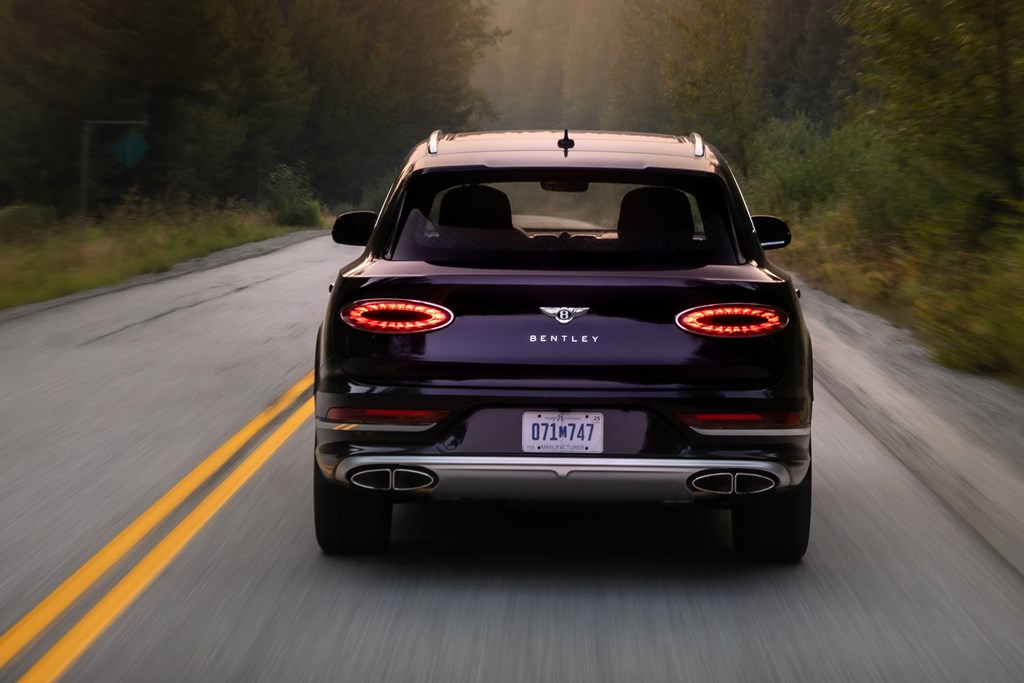 Bentley Bentayga EWB review (2022)