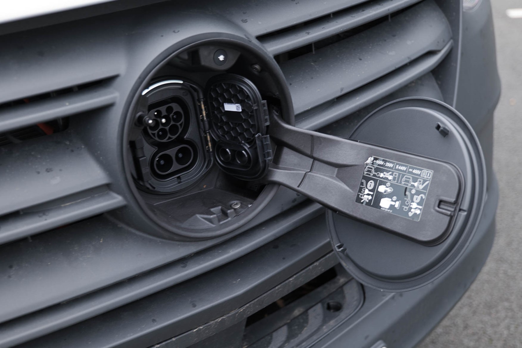 Mercedes-Benz eSprinter electric van review (2022) | Parkers