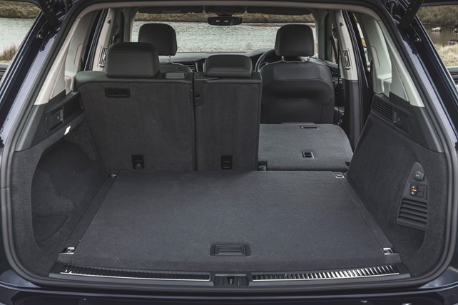 Volkswagen Touareg (2023) boot space & practicality