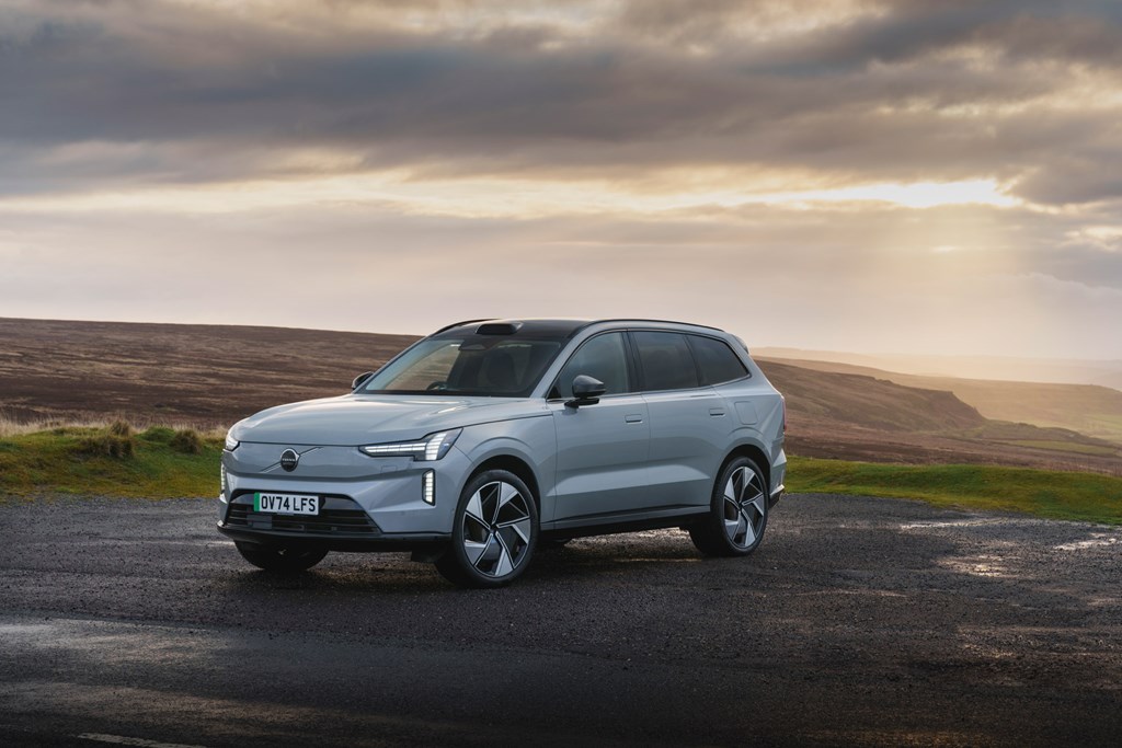 Volvo EX90 Review (2025)