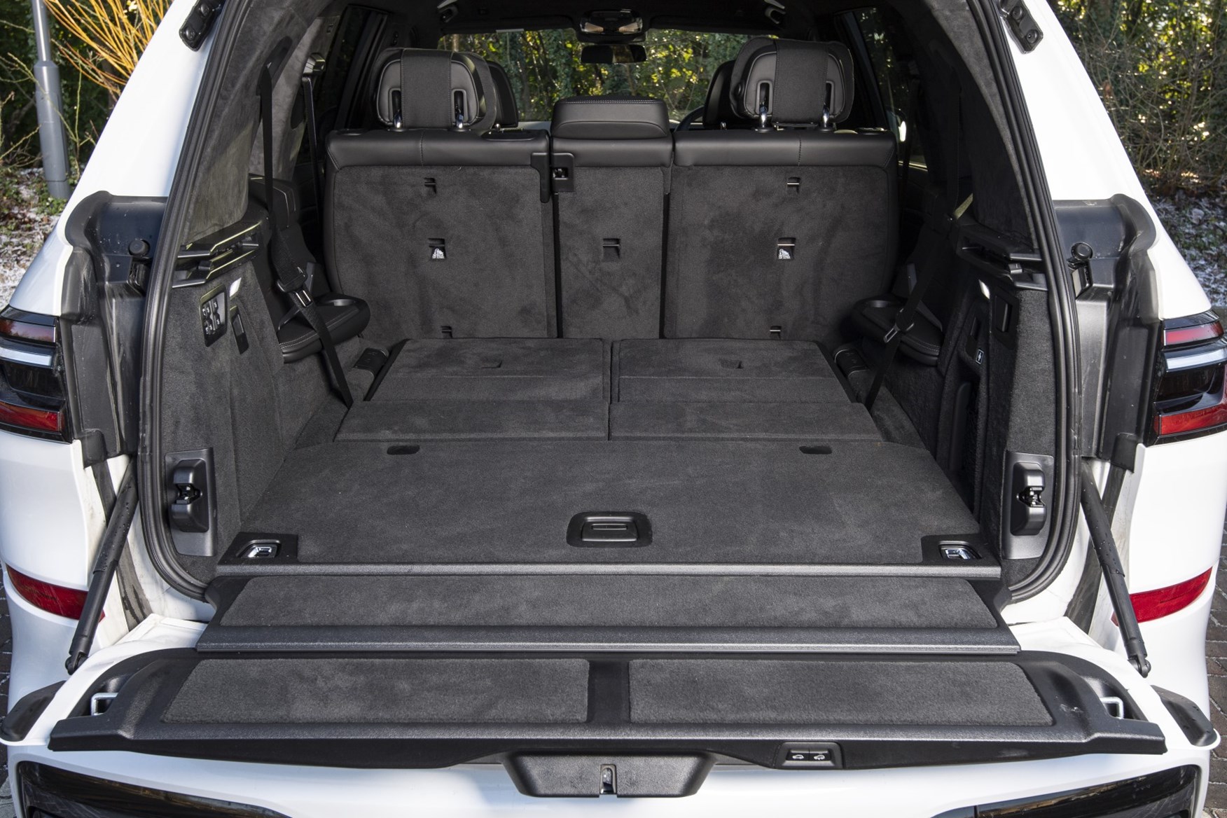 BMW X7 (2025) boot space & practicality