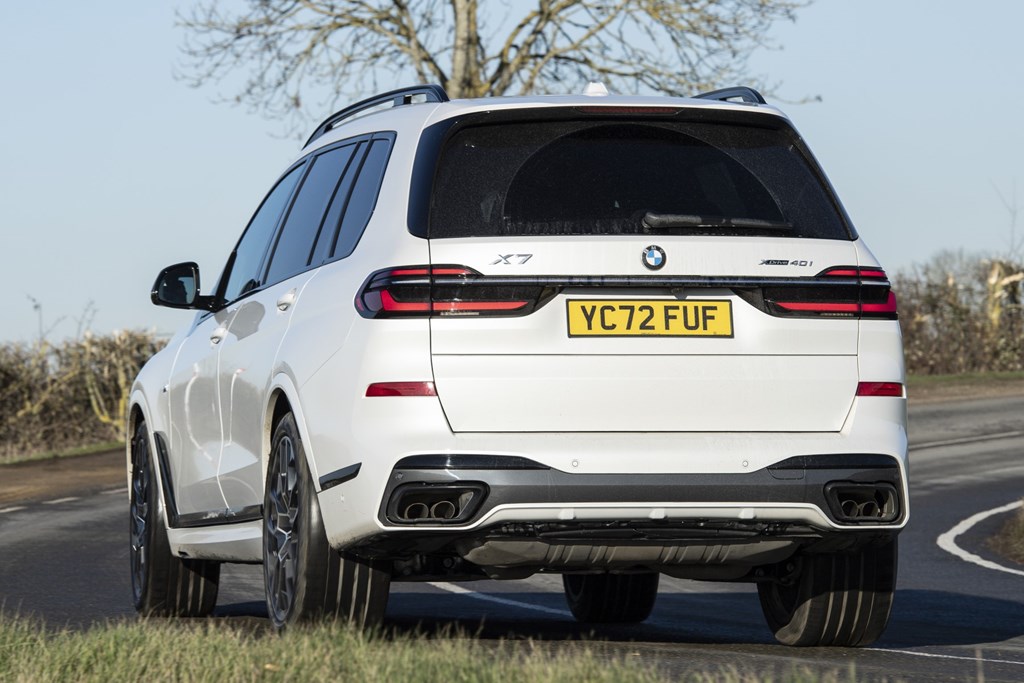 BMW X7 SUV review (2025) | Parkers