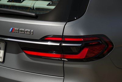 BMW X7 (2025) boot space & practicality