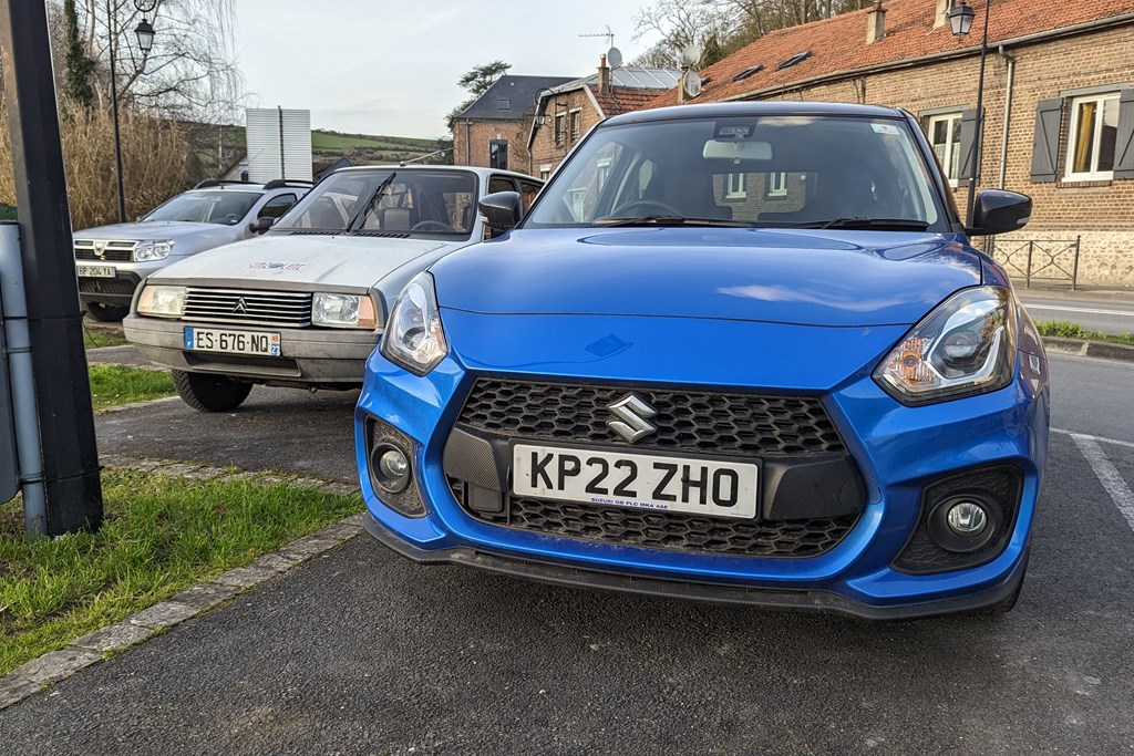 Suzuki Swift Sport (2023) Long Term Test | Parkers