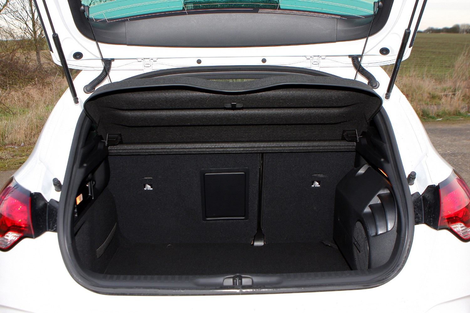 Used Citroën DS4 Hatchback (2011 - 2015) boot space & practicality