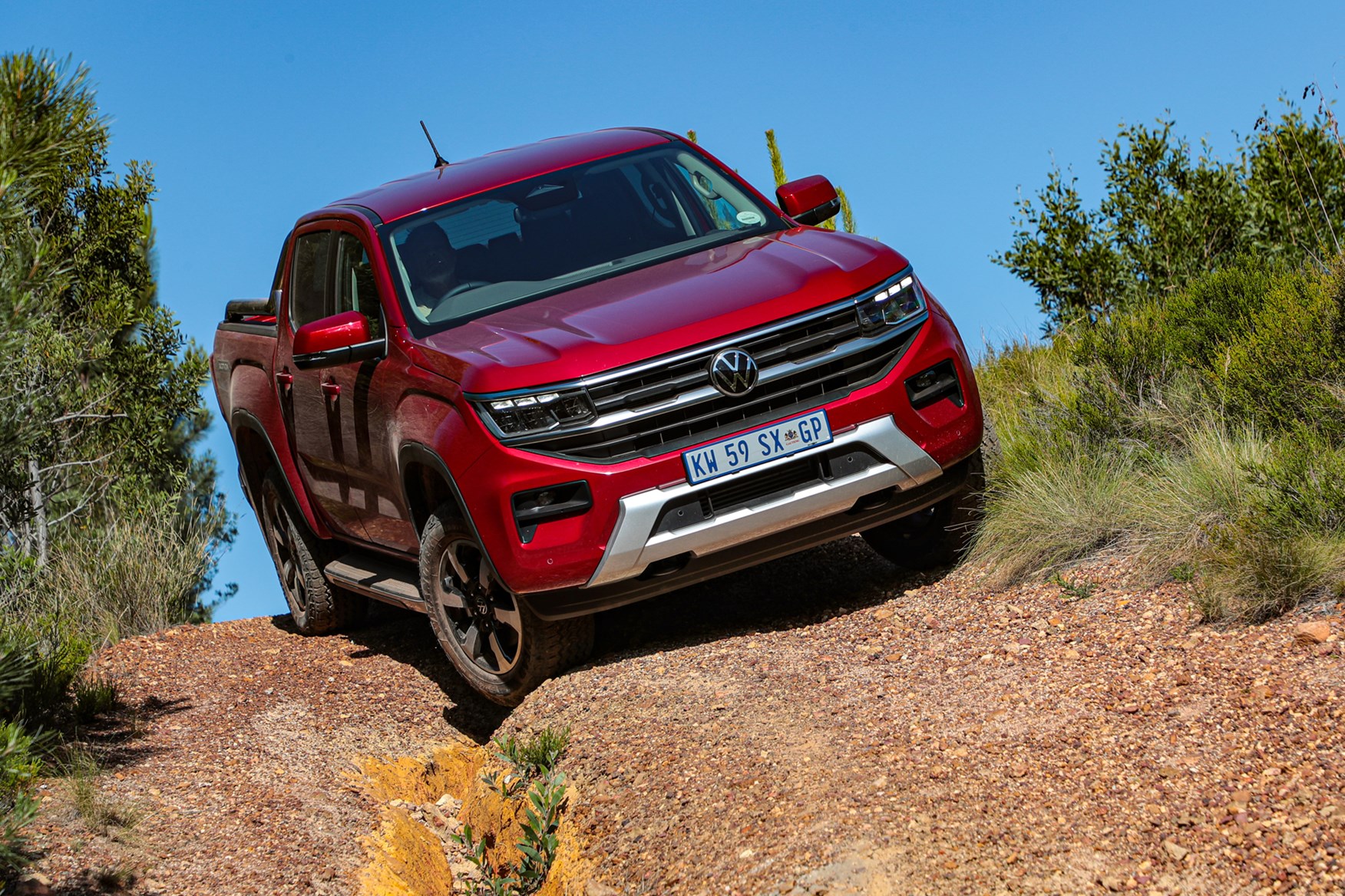 Volkswagen Amarok pickup review (2023) | Parkers