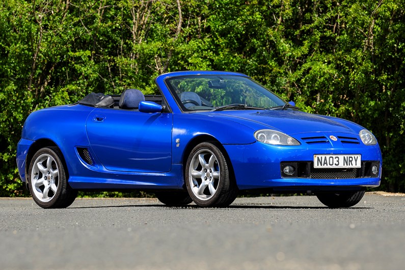 MG TF Convertible (2002 - 2005) specs & dimensions | Parkers