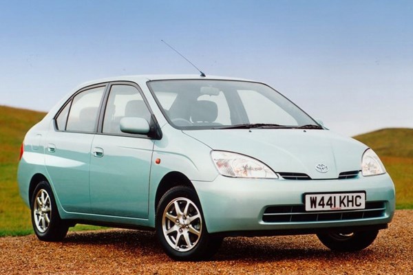 Toyota Prius Saloon (from 2000) used prices