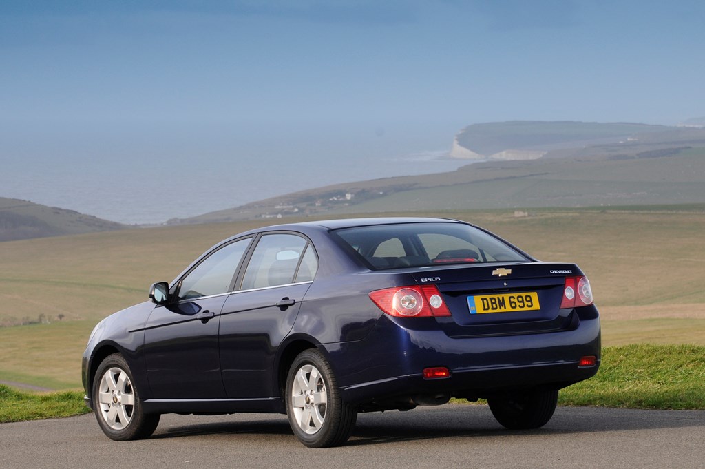 Used Chevrolet Epica Saloon (2008 - 2009) boot space & practicality