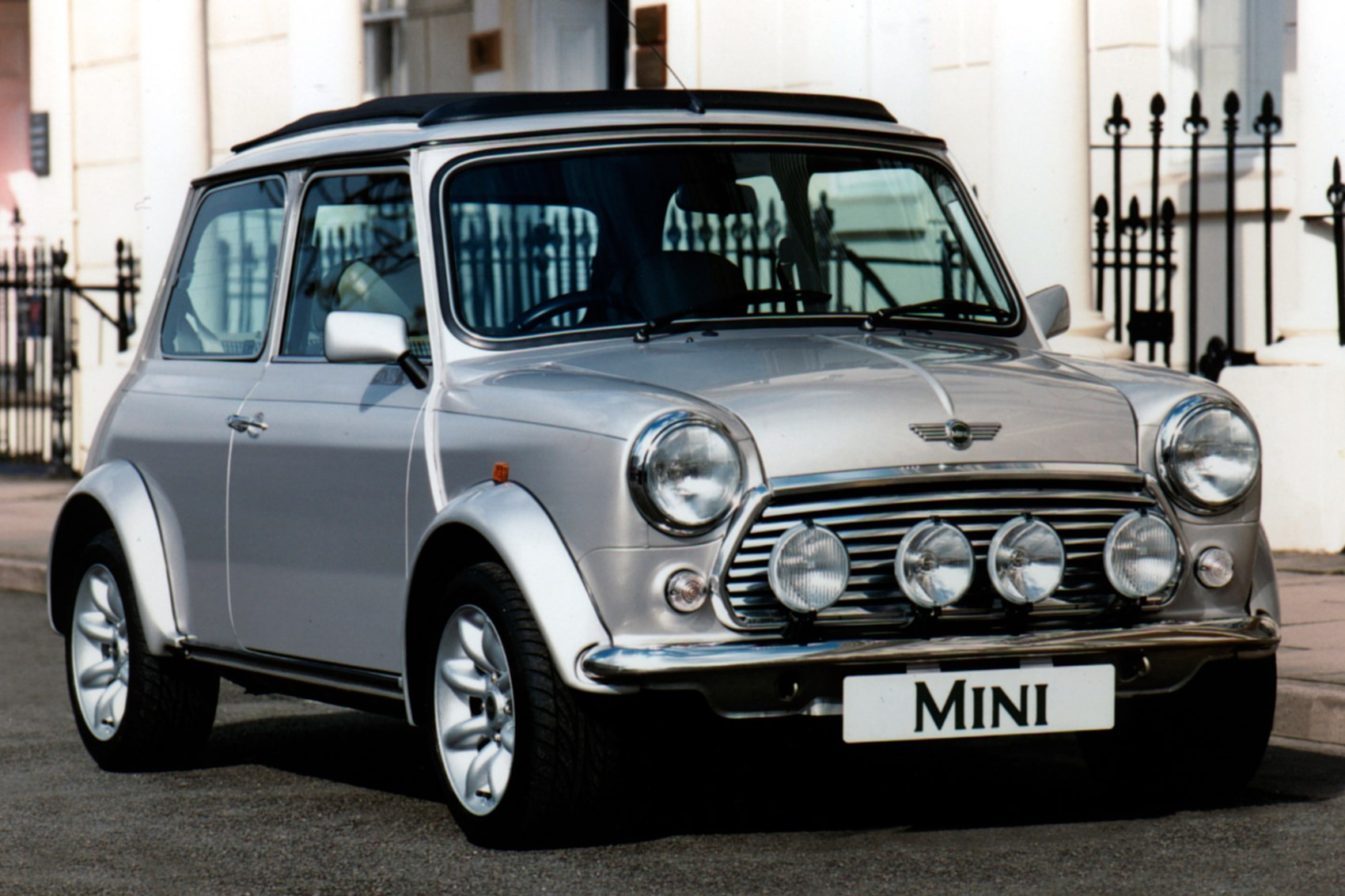 Used Rover Mini Saloon (1988 - 2001) Review