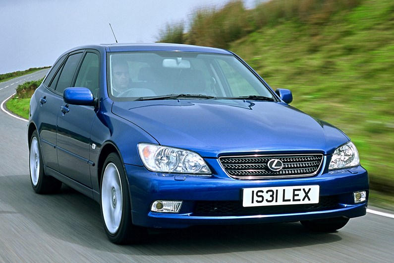 Lexus IS Sport Cross (2001 - 2005) specs & dimensions | Parkers