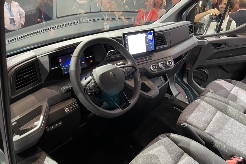 All-new Renault Master - large van goes on sale with sub-£40k electric ...