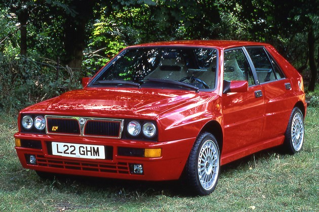 Lancia Delta Hatchback e (1983 - 1995) specs & dimensions | Parkers