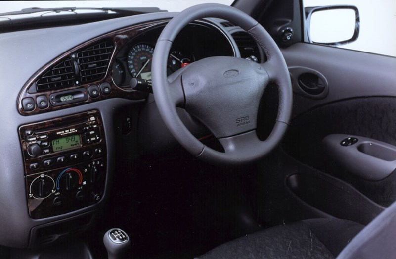 Used Ford Fiesta Hatchback (1999 - 2002) interior