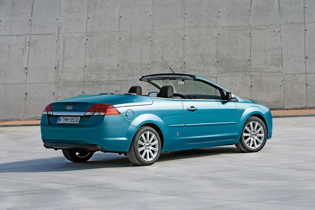 Used Ford Focus Coupe Cabriolet (2006 - 2010) Review