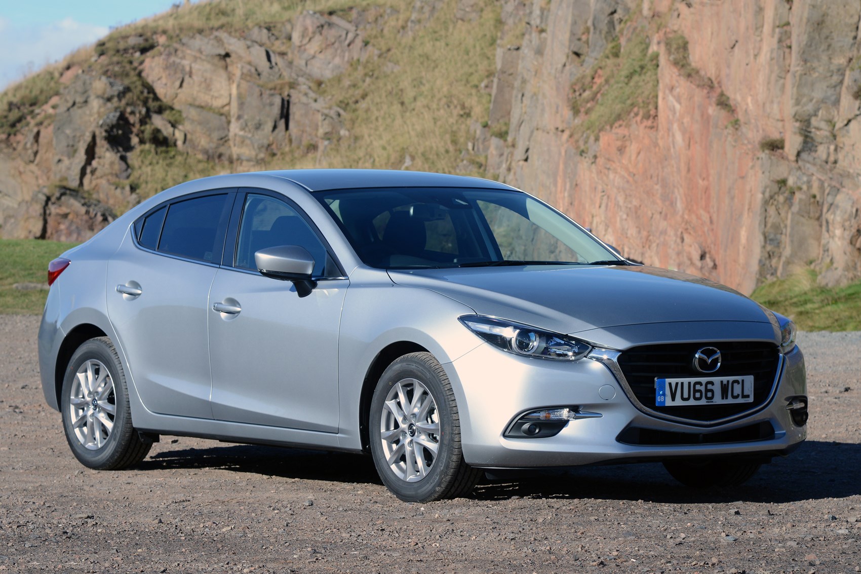 Used Mazda 3 Fastback (2013 - 2018) Review