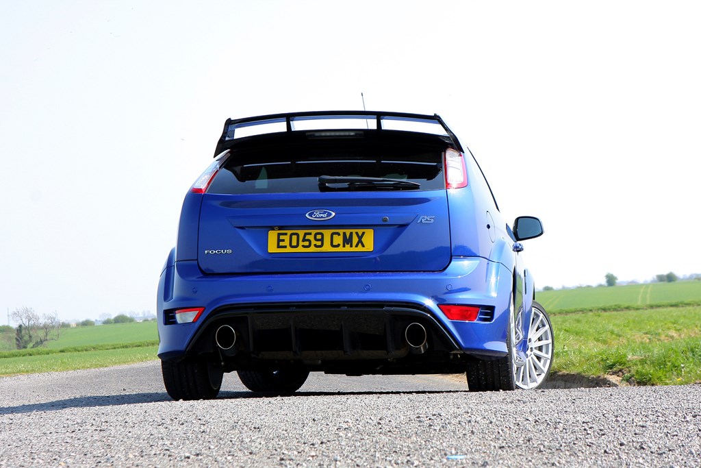 Used Ford Focus RS (2009 - 2010) Review