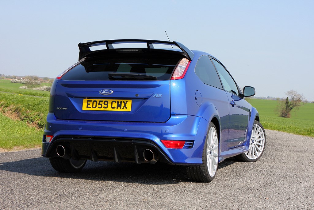 Used Ford Focus RS (2009 - 2010) Review