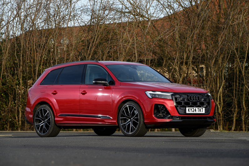 Audi Q7 SQ7 (2016 - 2026) specs & dimensions | Parkers