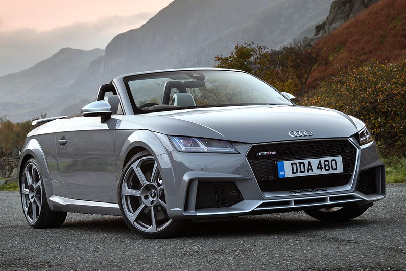 Audi TT RS Roadster (2016 - 2023) specs & dimensions | Parkers