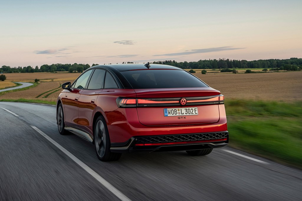 Volkswagen ID.7 (2025) boot space & practicality