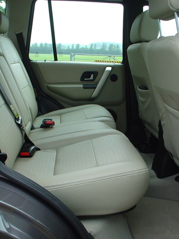 Used Land Rover Freelander Station Wagon (2003 - 2006) boot space ...