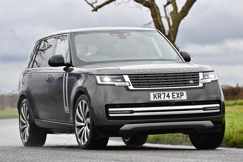 Range Rover (2026) boot space & practicality