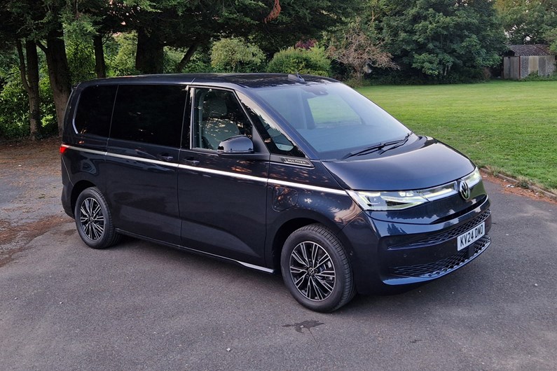 Volkswagen Multivan MPV (2022 - 2026) specs & dimensions | Parkers