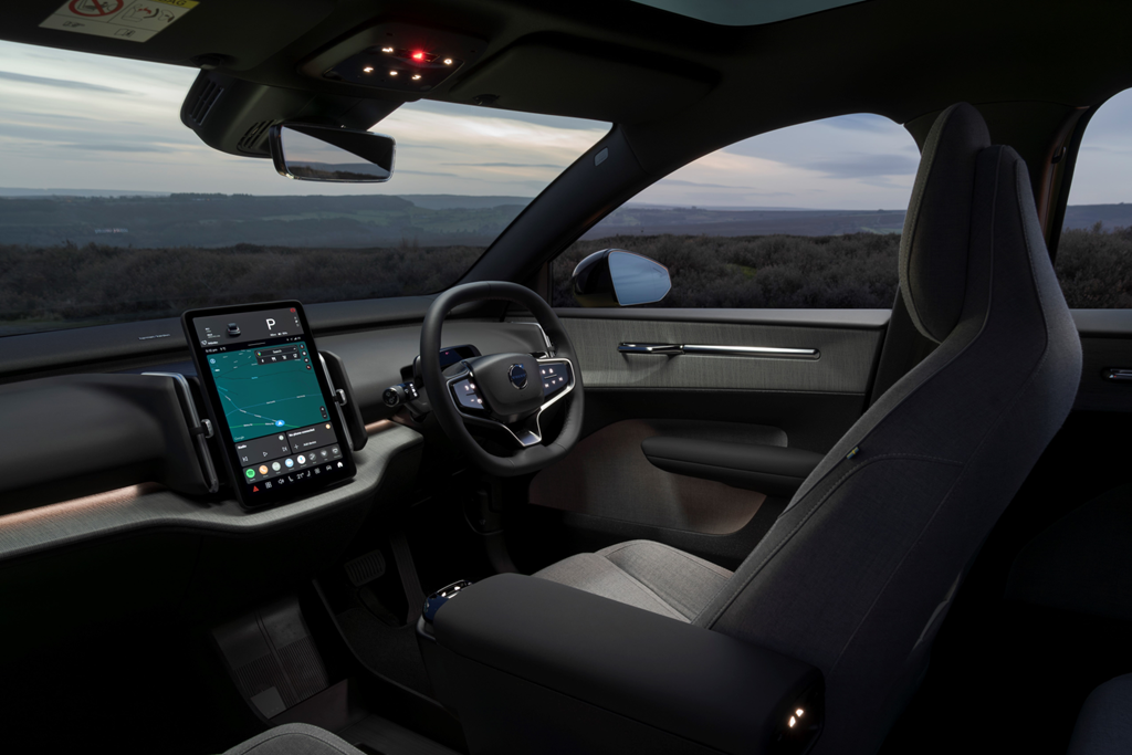 Volvo EX30 Review (2025) | A premium Scandinavian EV