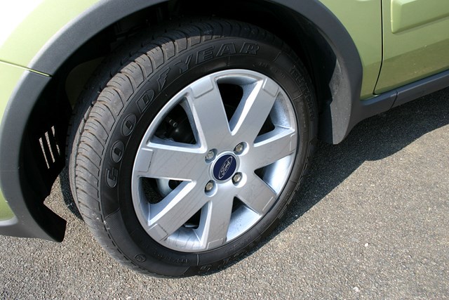 Used Ford Fusion Estate (2002 - 2012) boot space & practicality