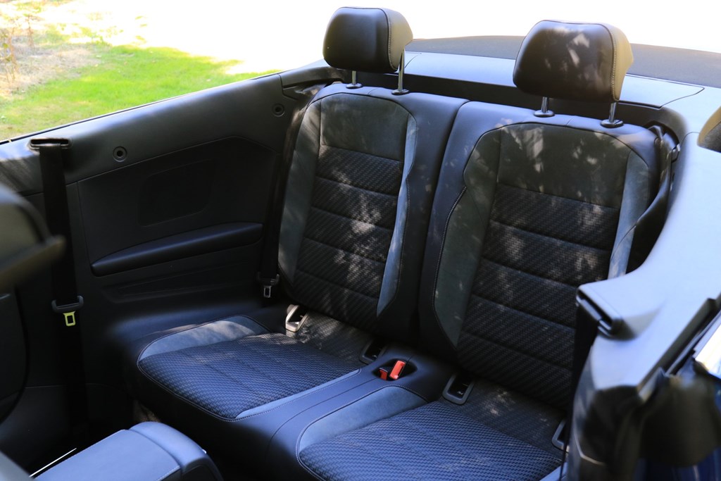 Volkswagen T-Roc Cabriolet (2025) boot space & practicality