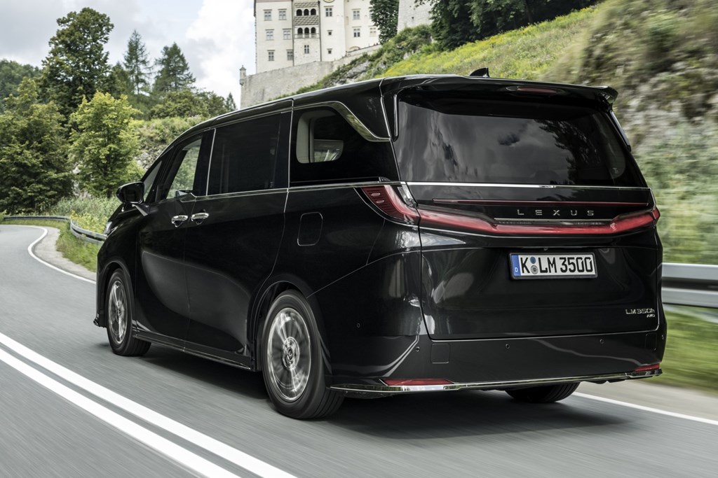 Lexus LM Review (2025)