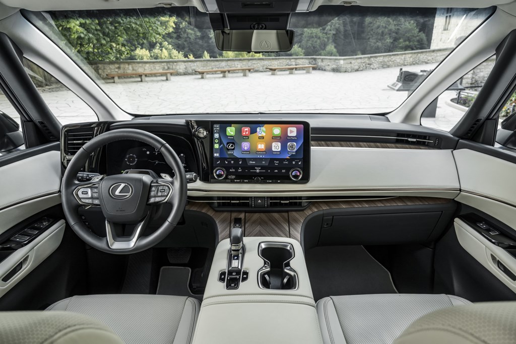 Lexus LM (2026) Verdict